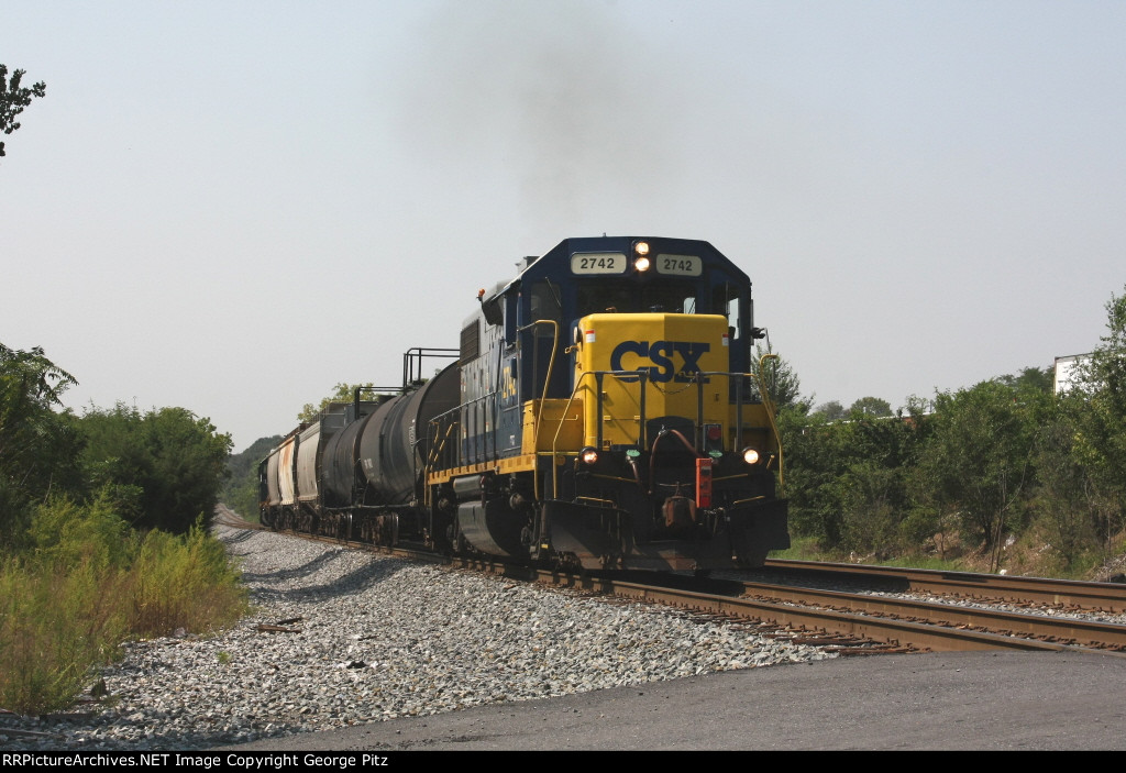 CSX D777 aproaching Dump road crossing